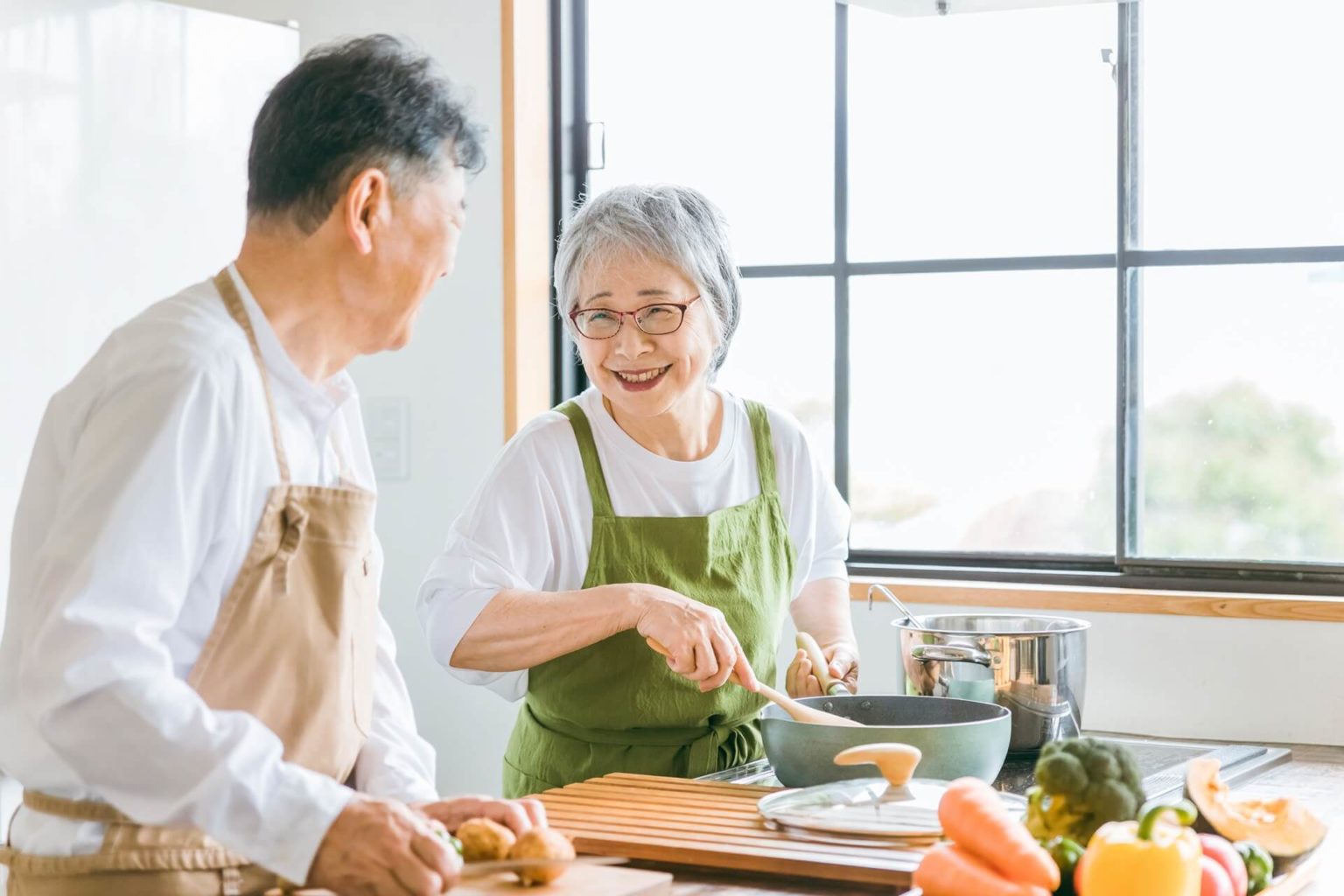 60歳から稼げる仕事15選!未経験でも高収入を狙える職種とおすすめ資格を紹介 コラム|高齢者雇用支援の株式会社うぇるねす