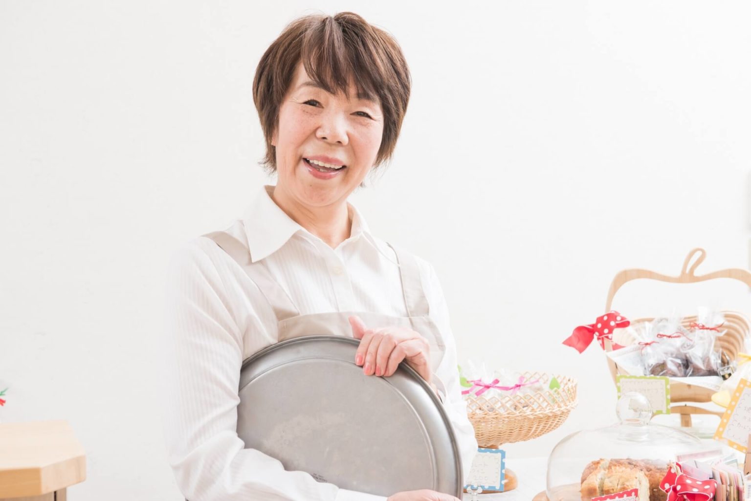【解決策】60歳定年後の生活費は月23万円以上!働くメリット4選と雇用形態別の収支を解説 コラム|高齢者雇用支援の株式会社うぇるねす
